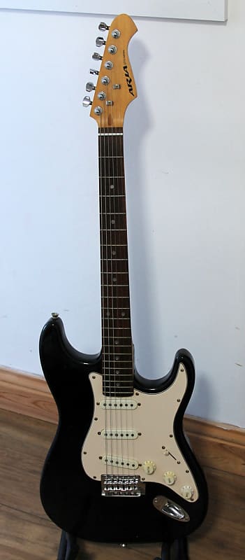 Aria STG-003 strat style guitar | Reverb