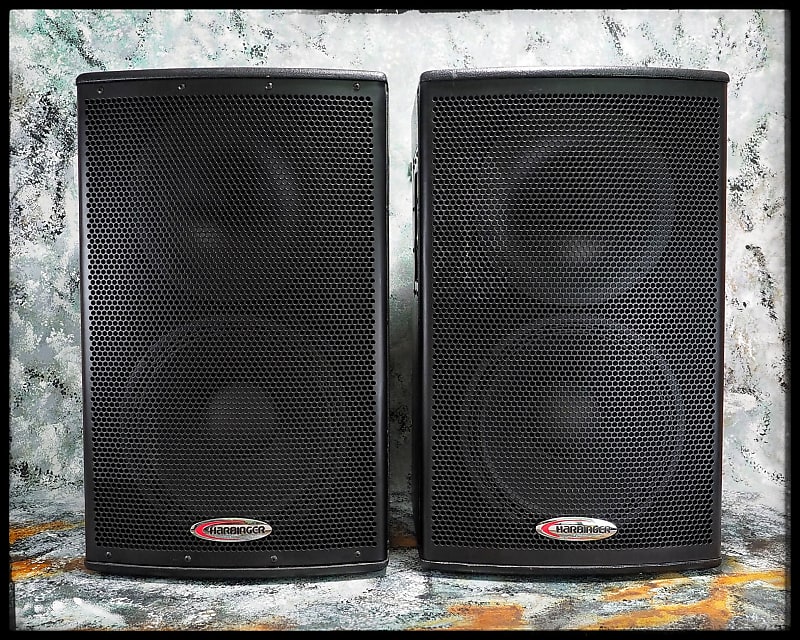 Harbinger HP112 2-Way 500 Watt Powered PA Speakers with | Reverb