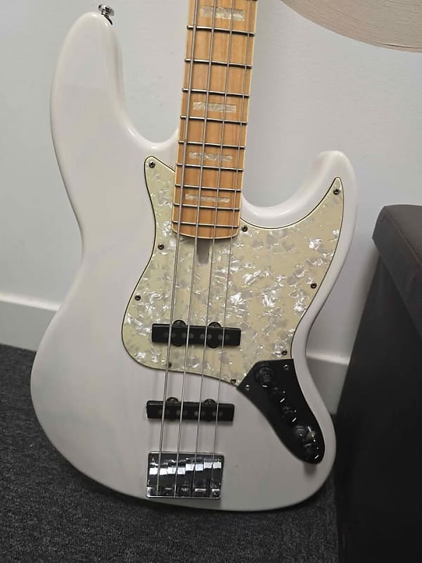 Sire Marcus Miller V7 - White | Reverb