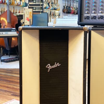 Fender Vintage PA Speakers with SR6520PD Powered Mixer | Reverb Canada