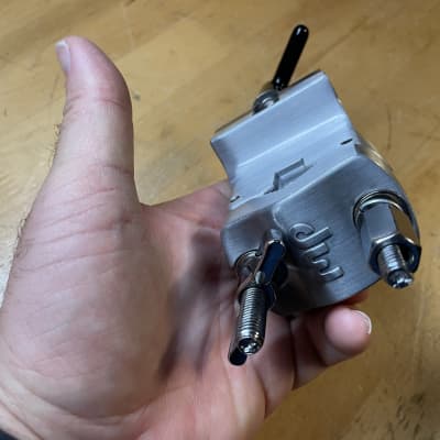 DW DWSMRKC15V 9000 Series Multi Use V Rack Clamp 1.5” w/PDP | Reverb