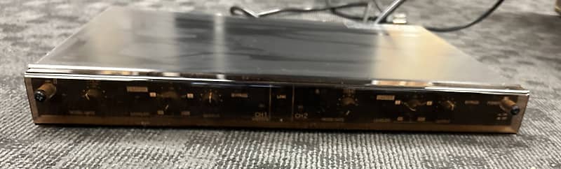 TOA 1000 series leveler limiter | Reverb