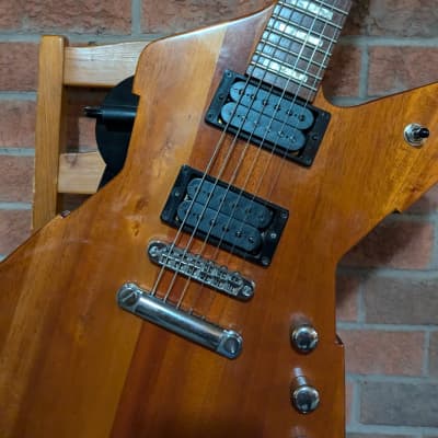 Peavey Rotor EXP 2000's in Natural Wood - Explorer Body shape | Reverb