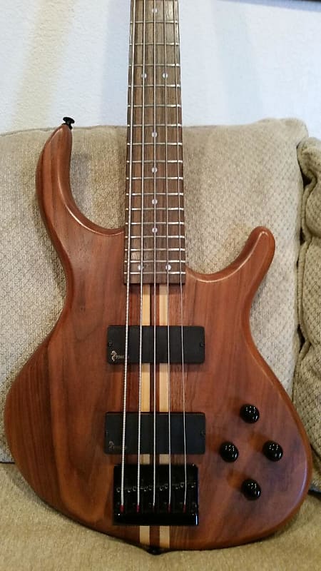Tobias Toby Pro 5W, 5 string walnut Bass 2015 Natural Walnut | Reverb