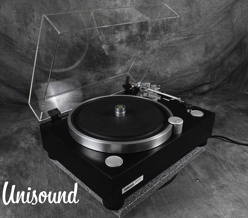 Yamaha GT-2000 Record Player Turntable In Very Good Condition | Reverb