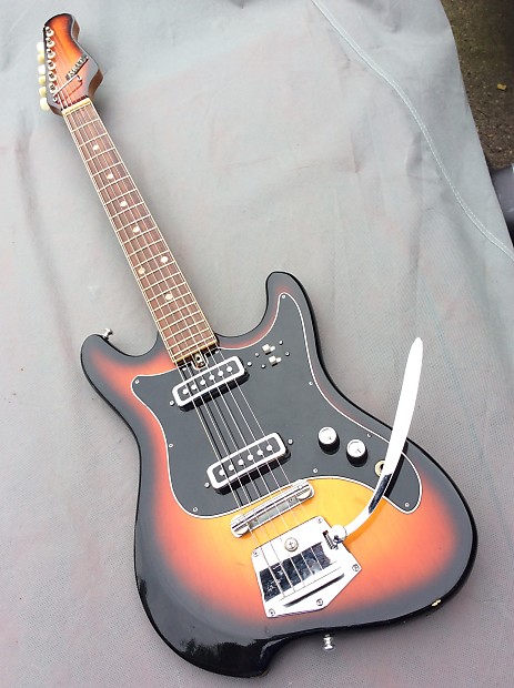 Heit Deluxe 6 String Electric Guitar with Tremolo 2 Pickups 2 | Reverb