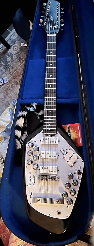 Vox Phantom XII Stereo solid body electric 1968 - black | Reverb