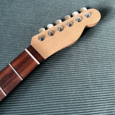 Warmoth Arcade Neck Roasted Maple w/ Ebony | Reverb Deutschland