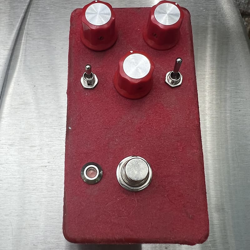 Gumbotronic Pedal Co Foxxy Fuzz Machine 2024 - Red Fuzz | Reverb