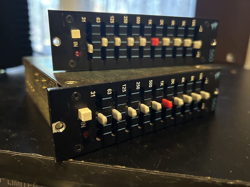 API 560 Mid-00s (Sequential Pair) | Reverb