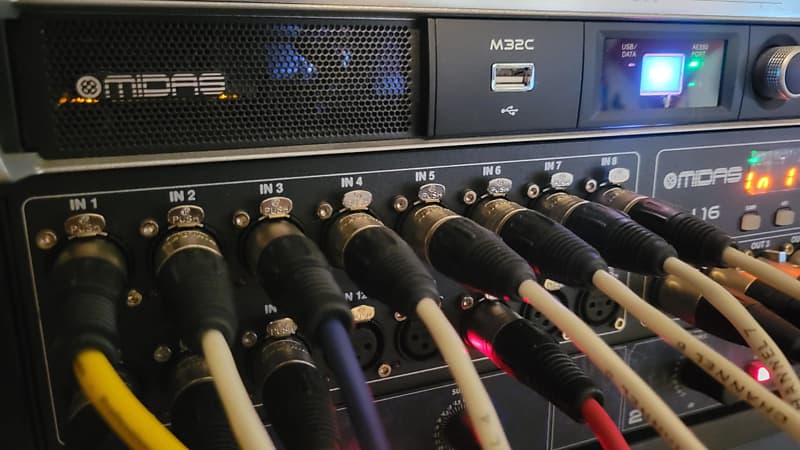 M32C & DL16 Bundle 16-Input 8-Output Stage Box 2015 - Present | Reverb