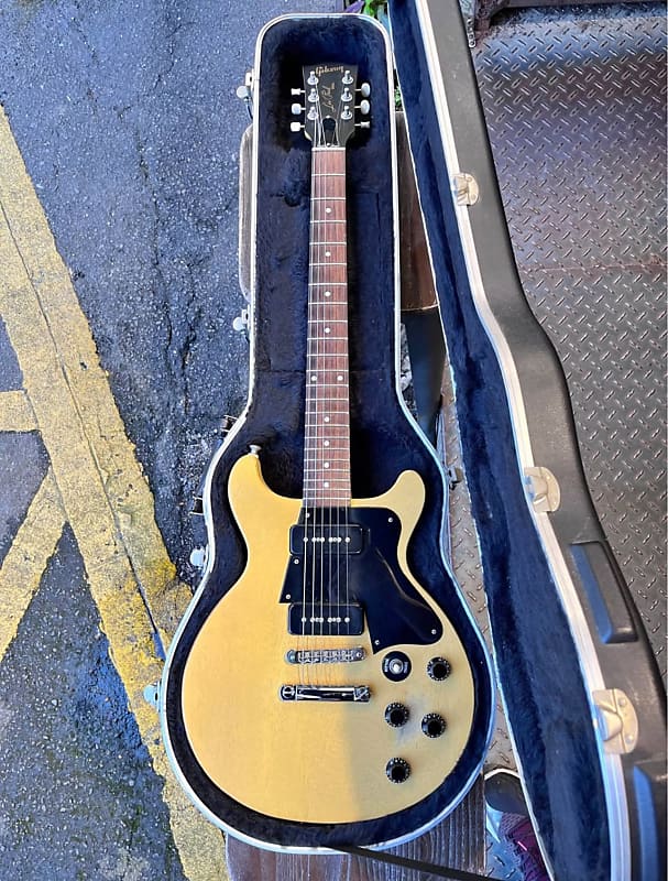 *Rare* TV Yellow Gibson Les Paul Jr Special - Double Cut | Reverb UK