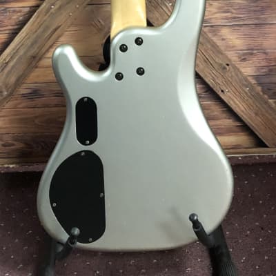 Hartke 5-String Active Bass, Silver | Reverb