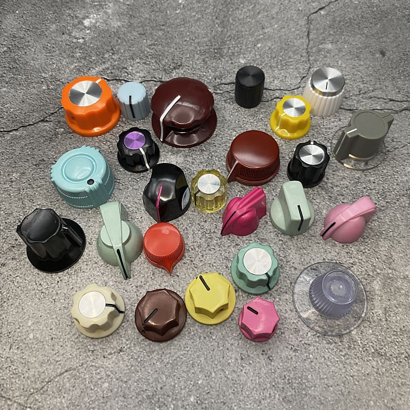 25 Pc Lot of Misc Mix Pedal & Guitar Amp Knobs - Lot #312 | Reverb