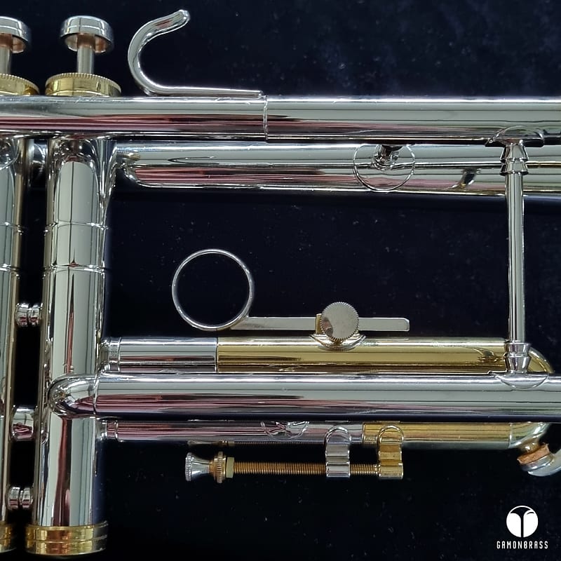 Beautiful C.G.Conn 38B Connstellation Elkhart trumpet case | Reverb