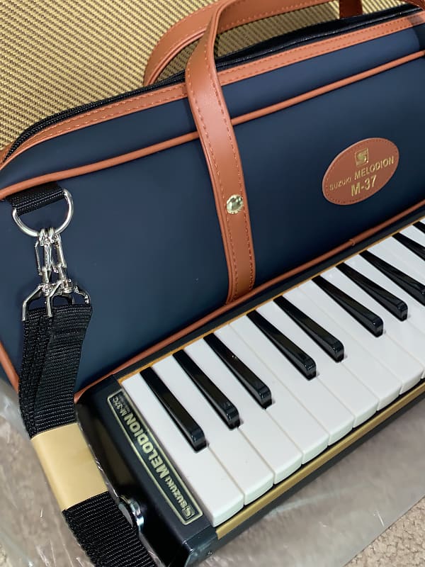 Suzuki M-37C Semi Pro Melodion Melodica Black | Reverb