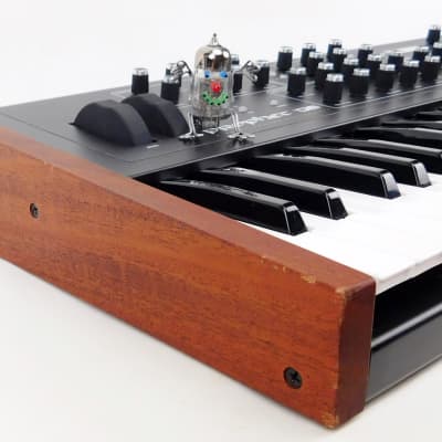 DSI Sequential Dave Smith Prophet 08 PE Synthesizer +Top | Reverb