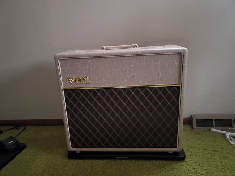Vox AC15HW 1X12" 15 watt Handwired Tube Combo Amp with Alnico | Reverb