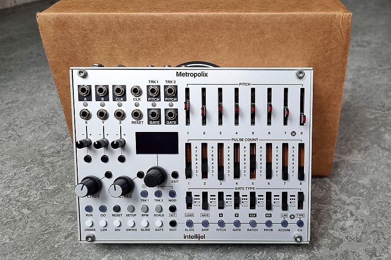 Intellijel Metropolix Solo + powered case | Reverb