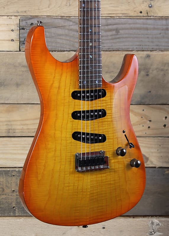 Fender 2004 Showmaster FAT SSS Honey Burst w/ Gigbag | Reverb