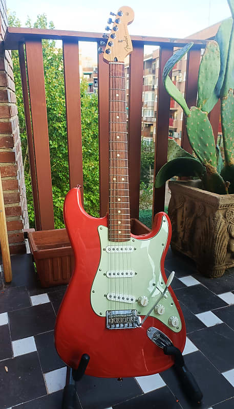 Fender Stratocaster 2022 - Fiesta Red Limited Edition | Reverb Ireland