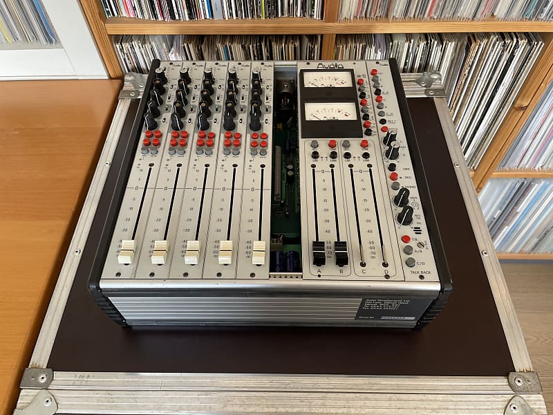 Audio Developments AD-146 Battery powered mixer with amazing | Reverb