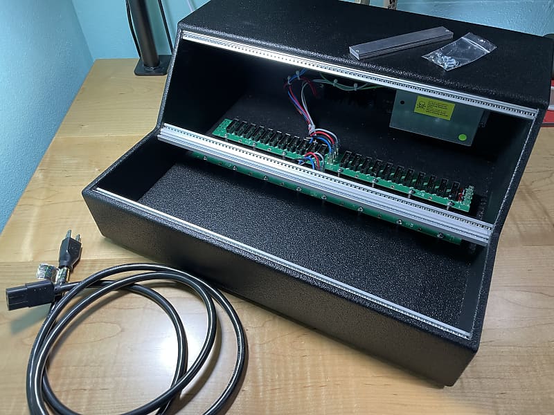 Doepfer A-100 LCBV Eurorack Powered Case Base (6U - 84hp) - | Reverb