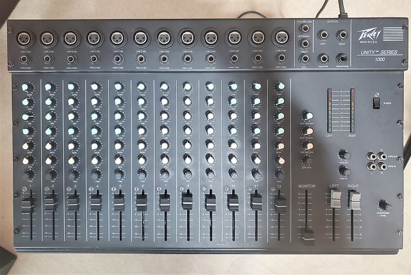 Peavey Unity Series 1000 16 Channel Mixer | Reverb
