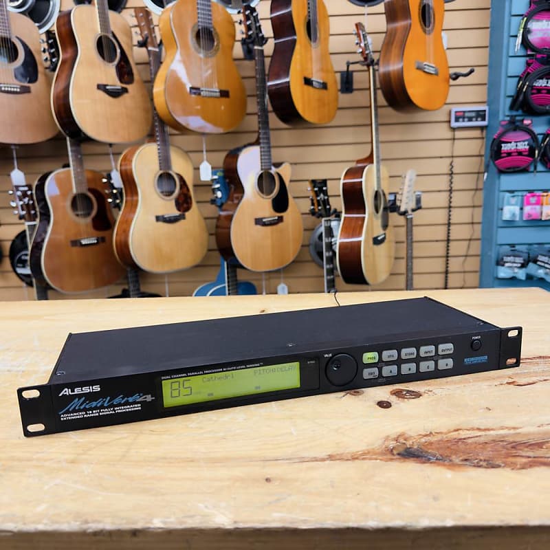 Alesis MidiVerb 4 Rackmount Multi-FX Unit | Reverb
