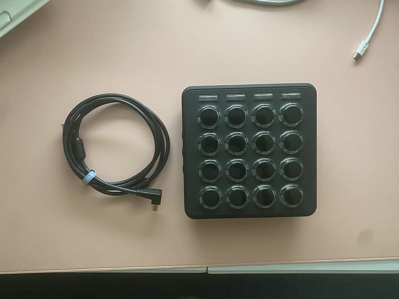 DJ Tech Tools Midi Fighter 3D | Reverb