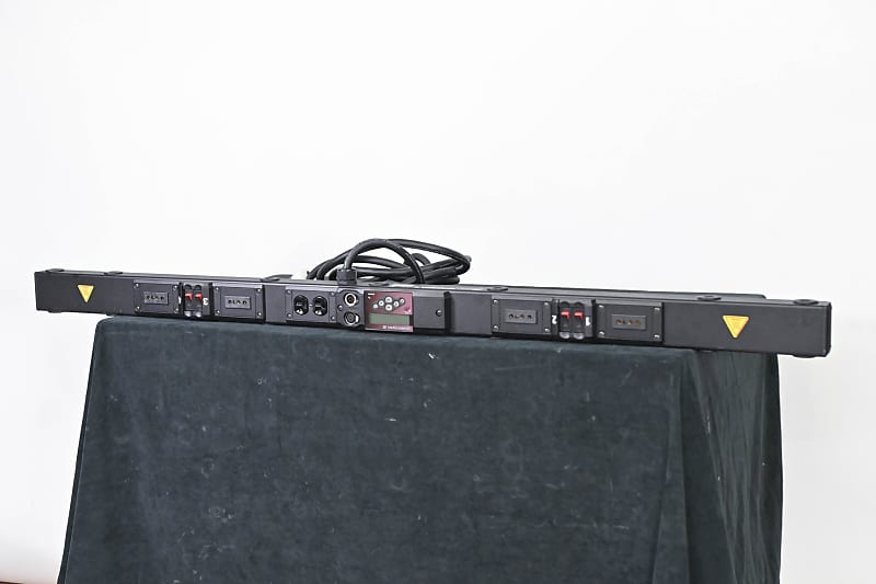 ETC SB4-10 SmartBar 2 4-Circuit Dimmer with Stage Pin Output | Reverb