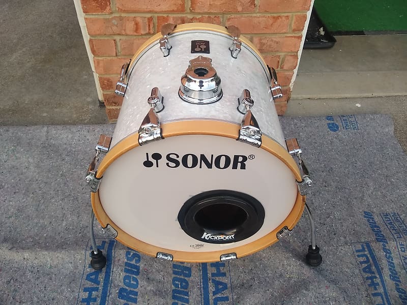Sonor AQ2 maple bass drum, 16 diameter x 15 deep, - Marine | Reverb Sonor AQ2 maple bass drum, 16 diameter x 15 deep, - Marine | Reverb