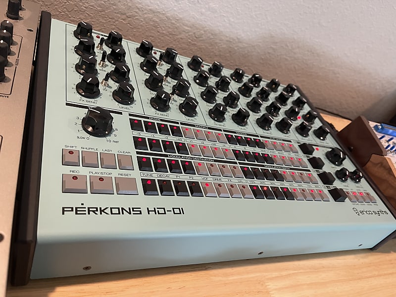 Erica Synths Perkons HD-01 | Reverb