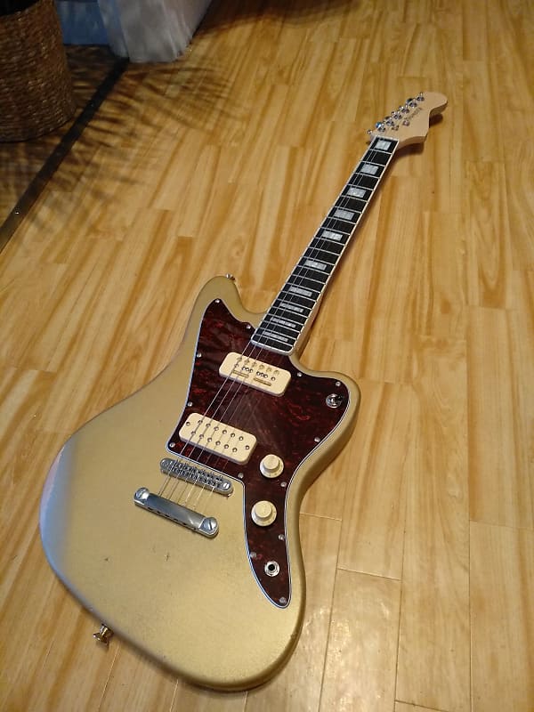 Jazzmaster Style Gold - Light Relic | Reverb