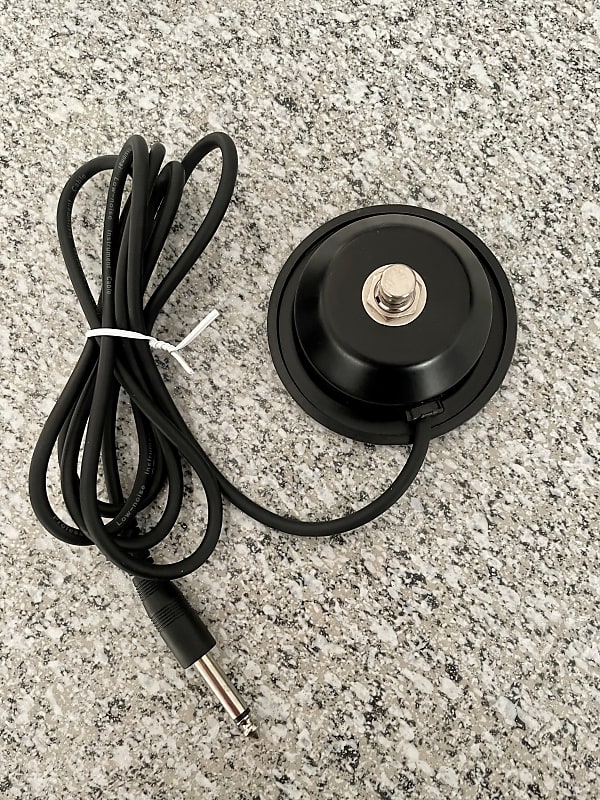 Fender Style 1/4" Single Button Footswitch | Reverb