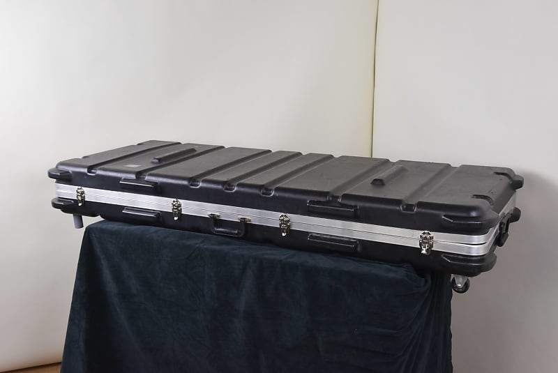 SKB Universal 88-Key Keyboard Case 59" x 21" x 5" (church | Reverb