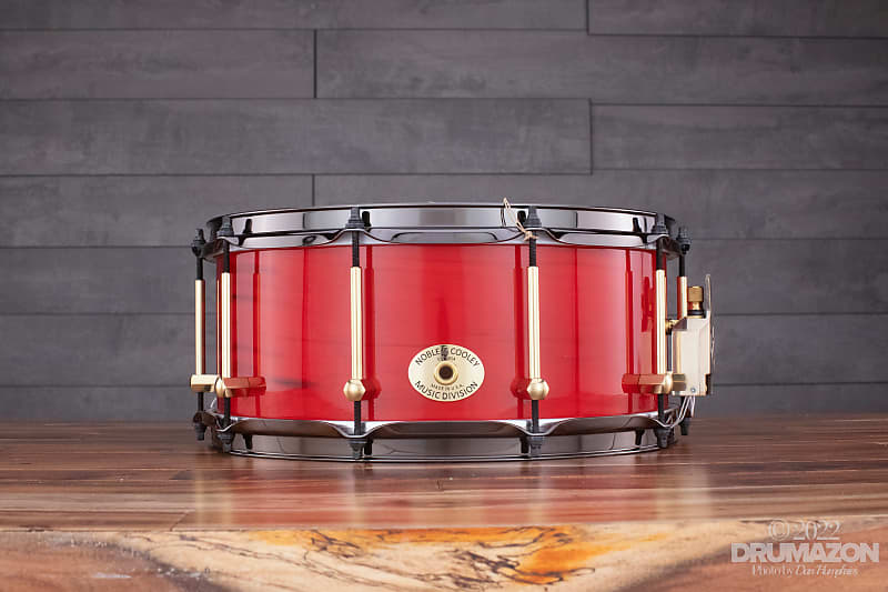 NOBLE & COOLEY 14 X 6 SS CLASSIC WALNUT SOLID SHELL | Reverb Canada