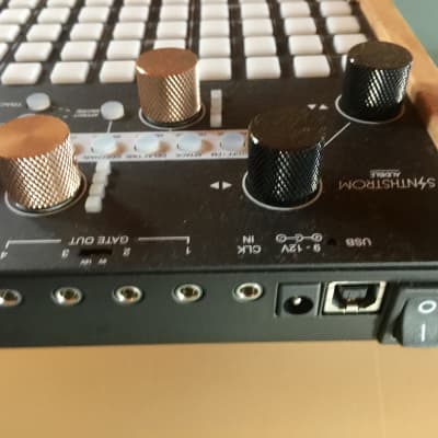 Synthstrom Audible DELUGE (SAMPLE SEQUENCE SYNTH DRUM | Reverb