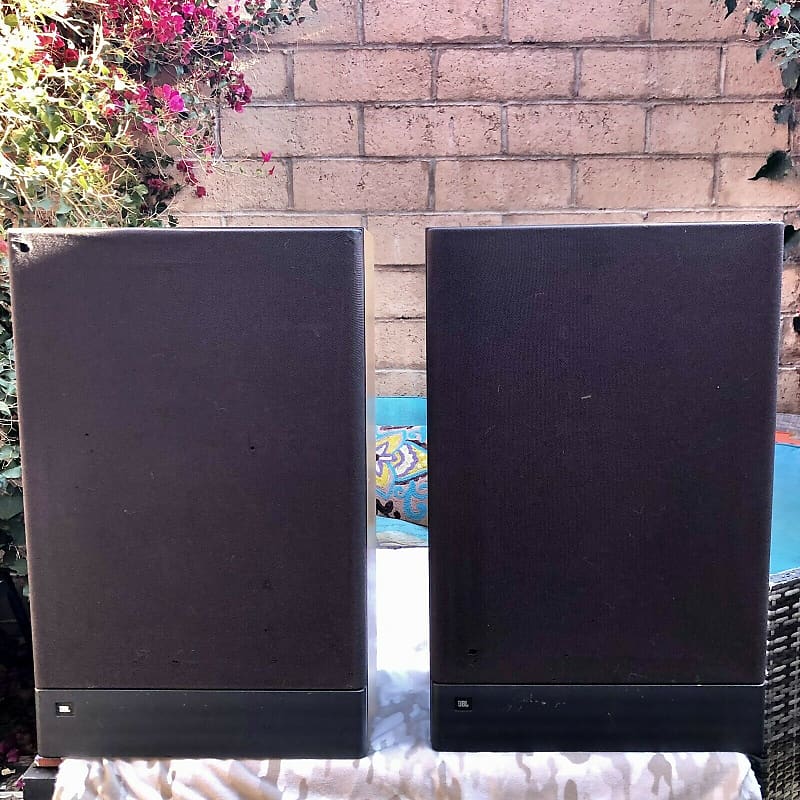 JBL 82T 8” 2 Way Loudspeakers. 8 Ohms 12 JBL 82T 8” 2 Way | Reverb