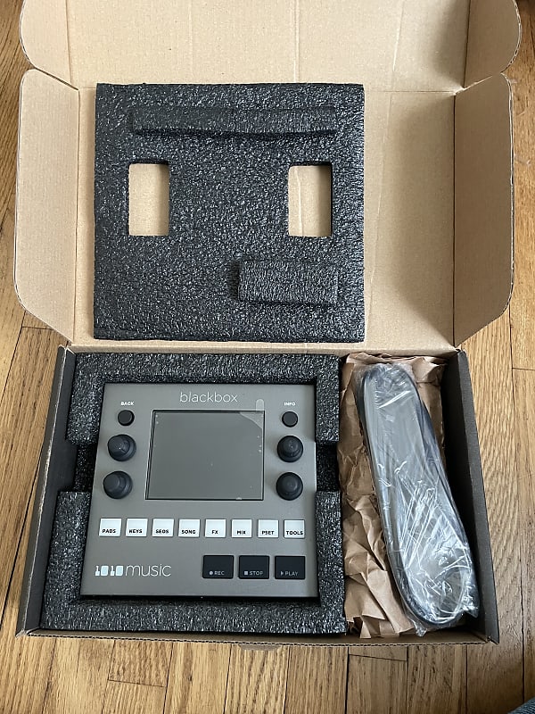 1010music Blackbox Sample Station | Reverb