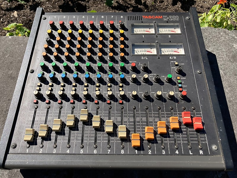 Tascam M-208 | Reverb