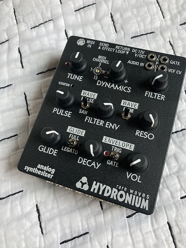 Rare Waves Hydronium Monophonic Synthesizer | Reverb