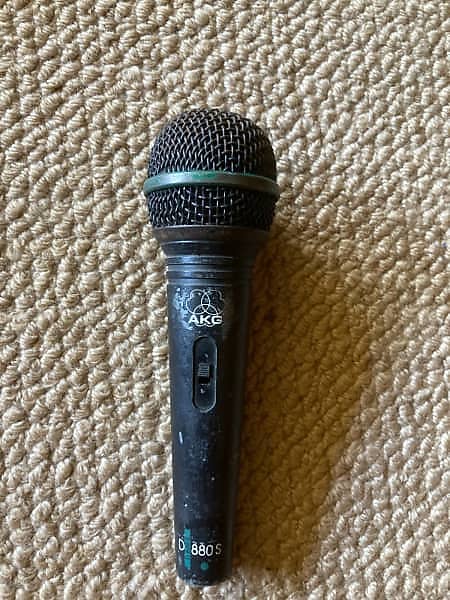 AKG D880 vocal microphone | Reverb UK