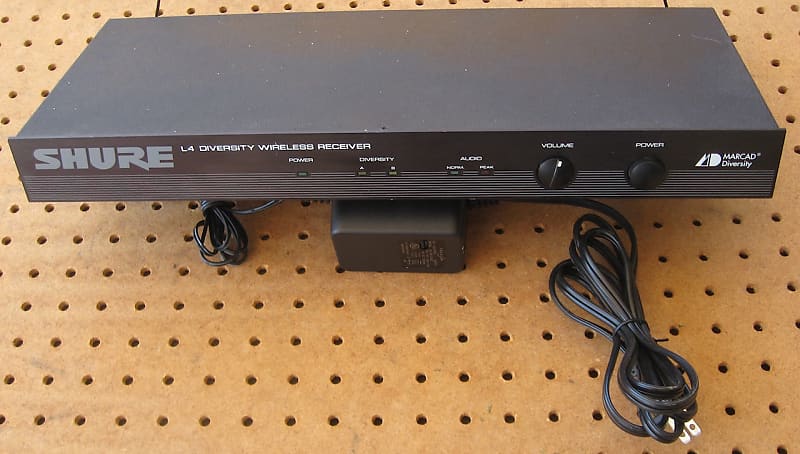 Shure LR Wireless Receiver | Reverb