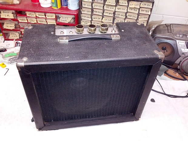 Electro Harmonix mike matthews freedom amp 70's | Reverb