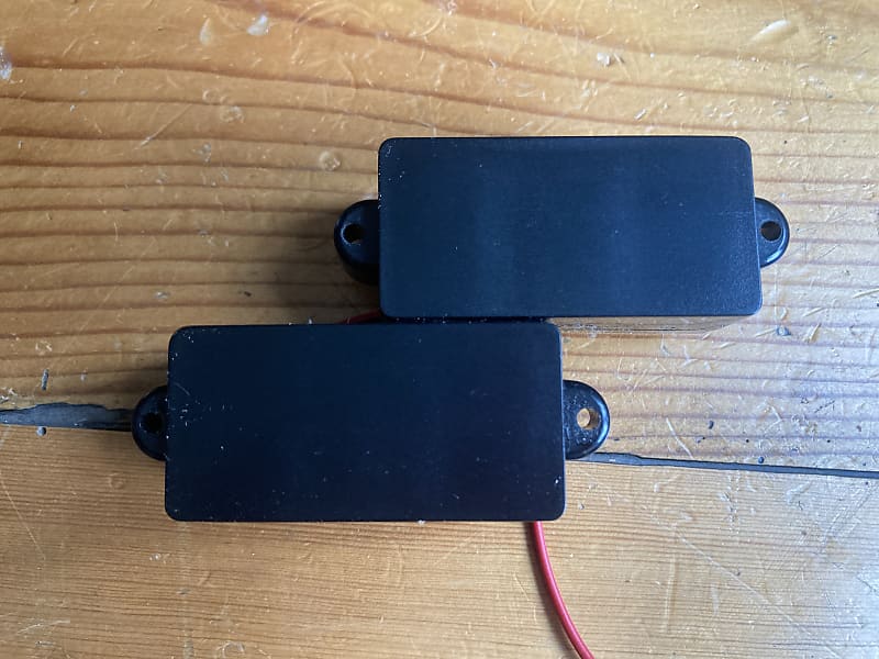 2000s Vintage (Brand) V940 Bass Guitar Precision P Bass | Reverb