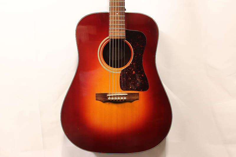 Guild D25-SB Cherry Sunburst | Reverb