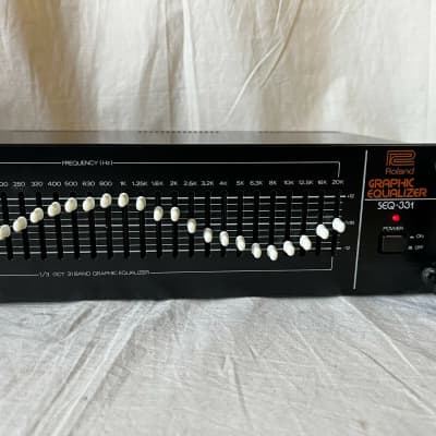 ROLAND SEQ-331 Professional Graphic Equalizer | Reverb