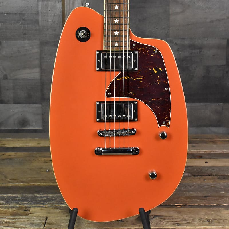 Pre-Owned Pure Salem Levitation with Gig Bag | Reverb