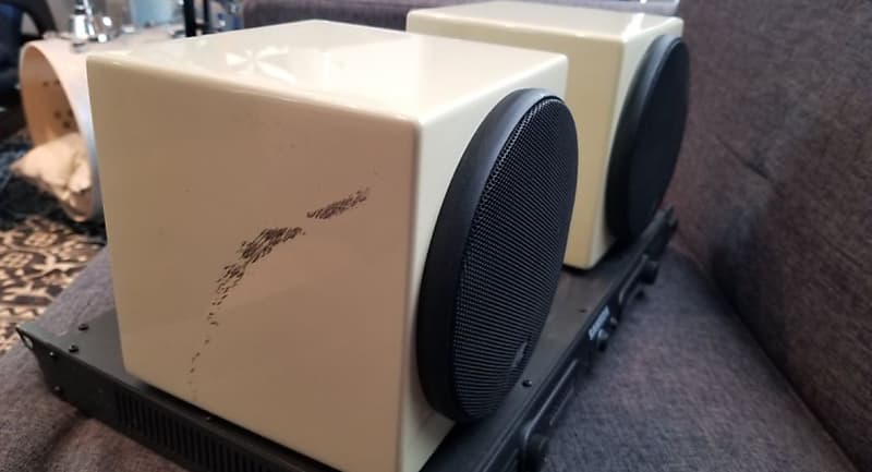 Avantone Pro Pro Mixcubes 2000’s - White | Reverb